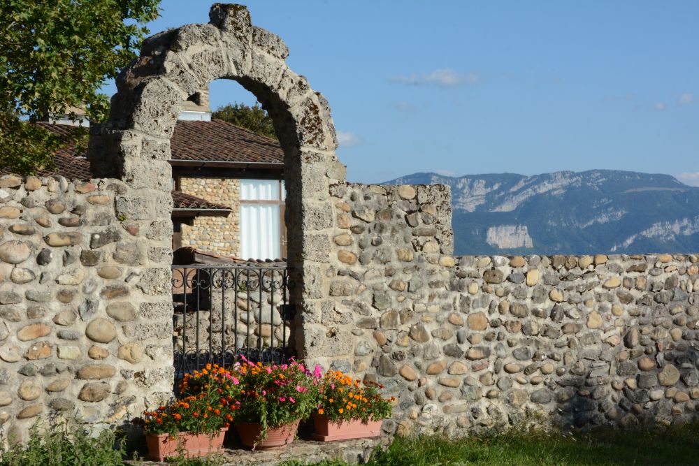 Centre d’Accueil - Notre-Dame de Parménie - Retraites spirituelles et ...